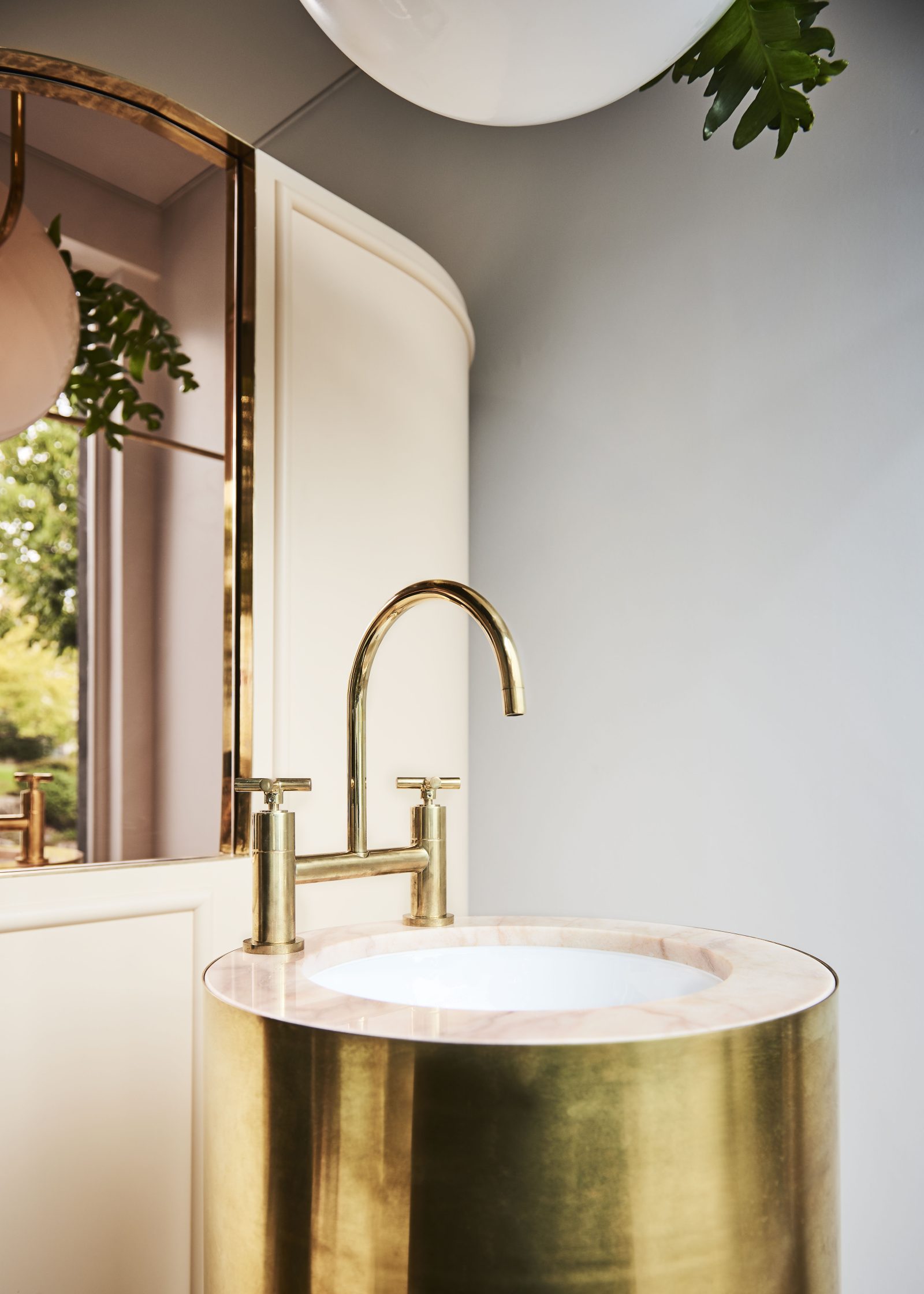 A67.31 - Astra Walker